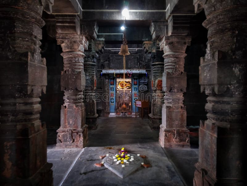 Ancient Shiva Linga, Shiva Pinda in Hindu Temple Editorial Photography ...