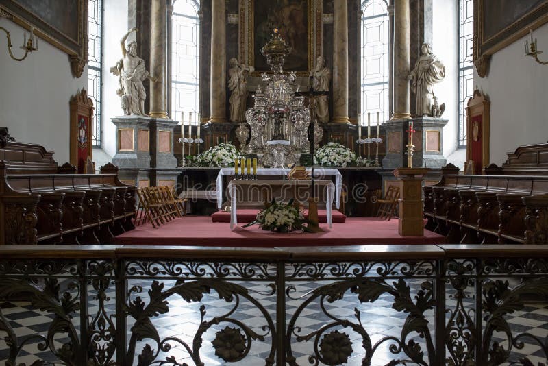 Interior a Catedral Velha Em Zamosc, Polônia. Imagem Editorial - Imagem ... Interior a Catedral Velha Em Zamosc, Polônia. Imagem Editorial - Imagem ...