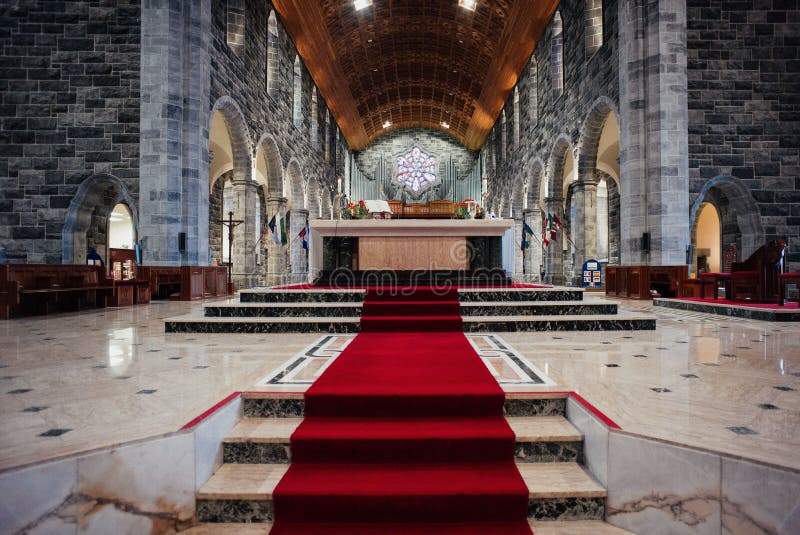 Interior of a Cathedral with Arch Columns Editorial Stock Image - Image ...