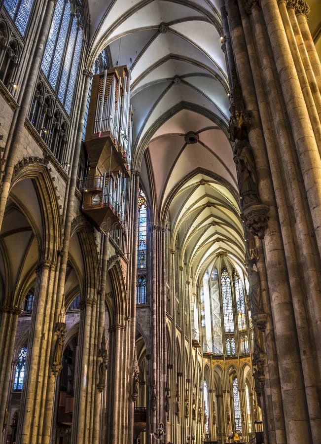 Interior of Cologne Cathedral Editorial Stock Photo - Image of colorful ...