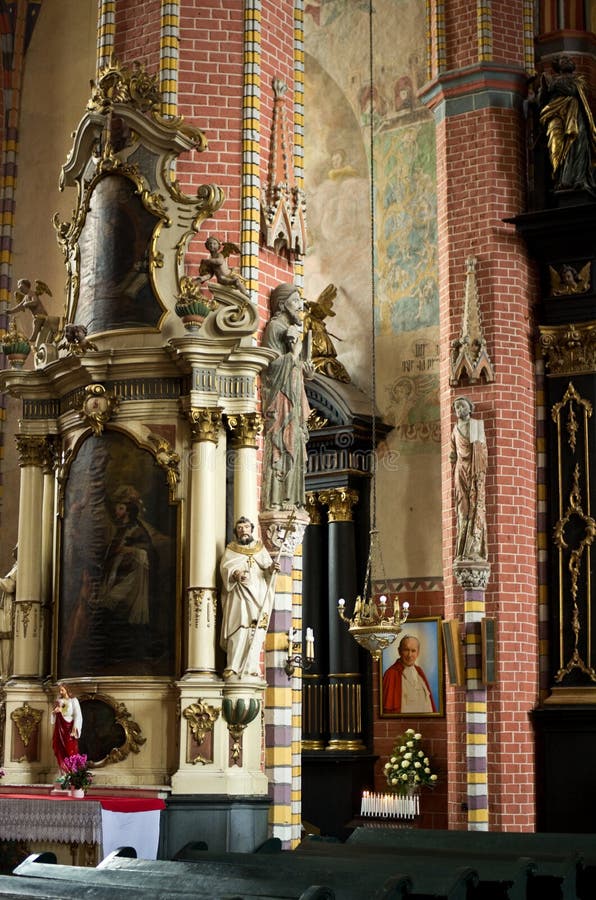 Interior Da Catedral De Chelmno Fotografia Editorial - Imagem de ...
