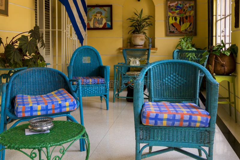 Interior De Estilo Colonial En Havana. Imagen editorial - Imagen de ...