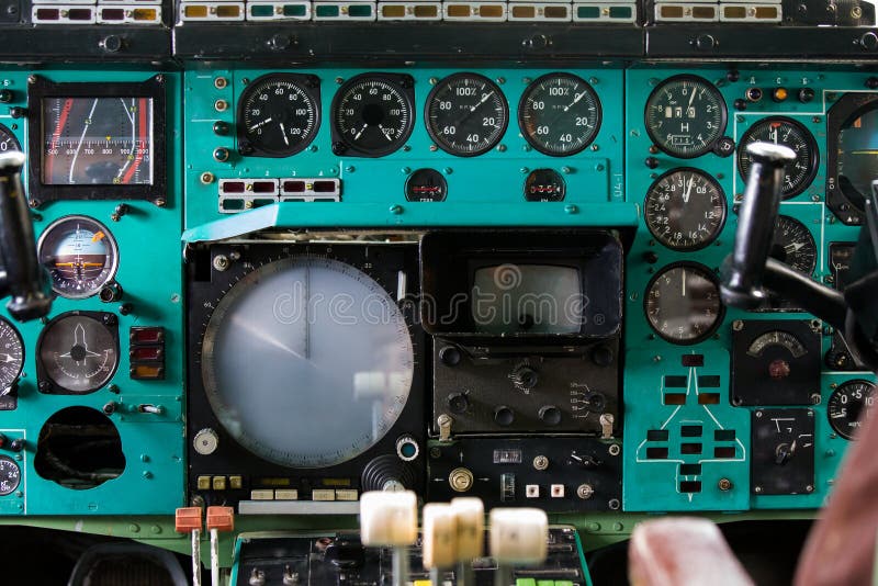 El Panel Del Tablero De Instrumentos De Los Aviones Imagen de archivo ...