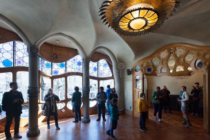 Interior de la casa Batllo foto de archivo editorial. Imagen de museo ...