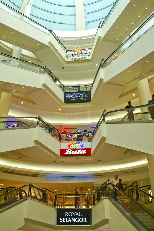 Interior De Las Torres Gemelas Foto editorial - Imagen de ciudad ...