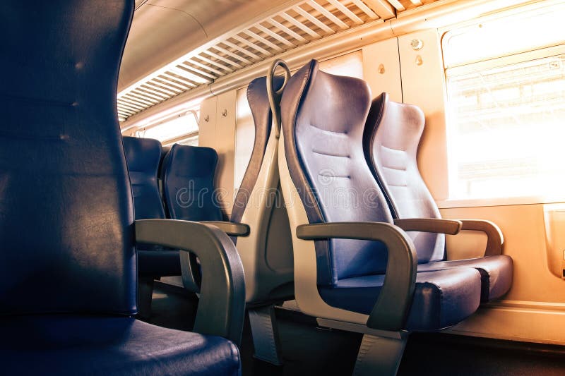 Interior De Um Comboio De Passageiros Com Lugares Vazios Imagem de ...