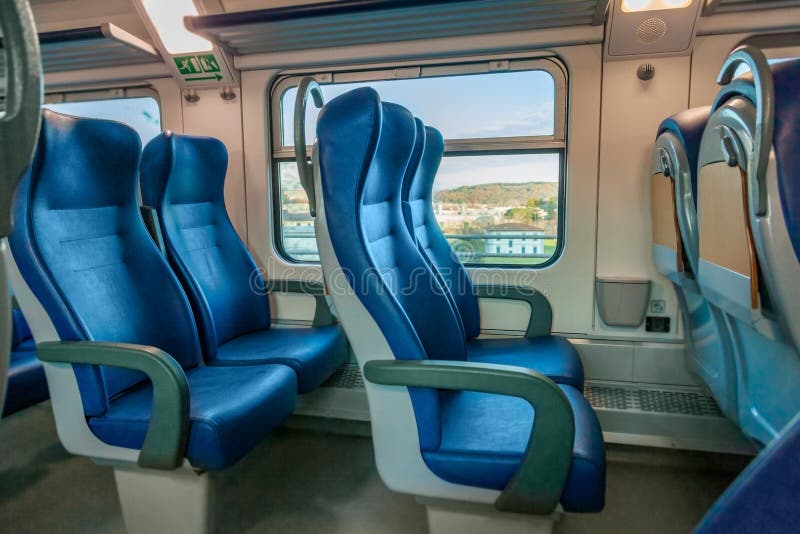 Interior De Um Comboio De Passageiros Imagem de Stock - Imagem de ...