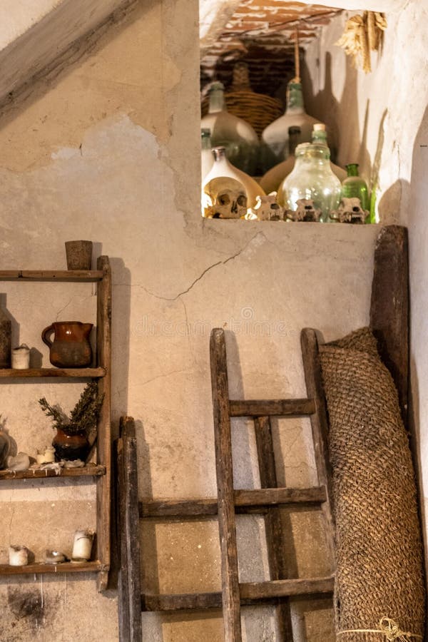 Interior De Una Casa Medieval. Concepto Medieval Foto de archivo ...