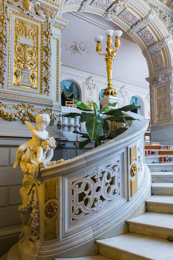 Interior De Vladimir Palace Era El Palacio Imperial Pasado a Imagen de ...