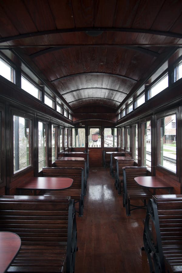 Interior Del Carro Viejo De Lujo Del Tren Imagen de archivo - Imagen de ...