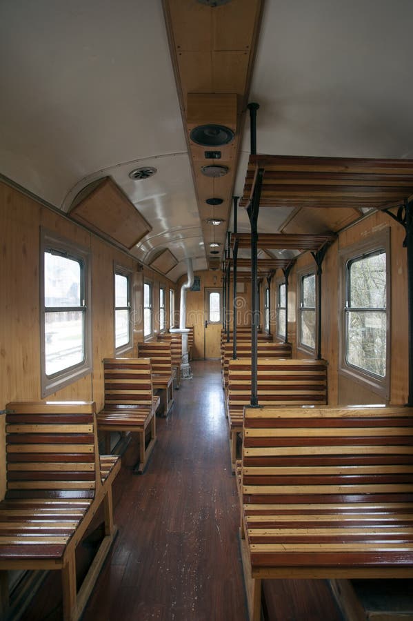 Interior Del Carro Viejo De Lujo Del Tren Imagen de archivo - Imagen de ...