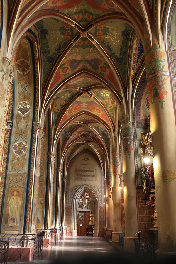 Interior del templo imagen de archivo. Imagen de adentro - 39815157