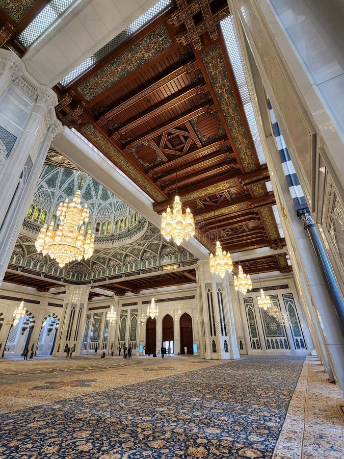 Interior Design of Sultan Qaboos Mosque in Oman. Editorial Photo ...