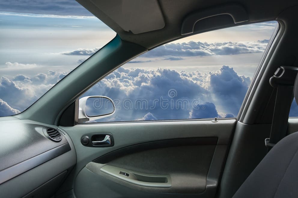 Interior do carro da mosca imagem de stock. Imagem de plano - 73658075