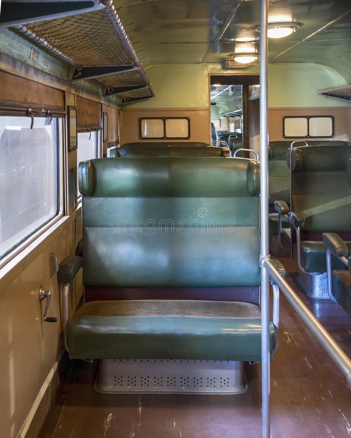 Interior Do Vintage De Um Transporte Do Trem Imagem de Stock - Imagem ...