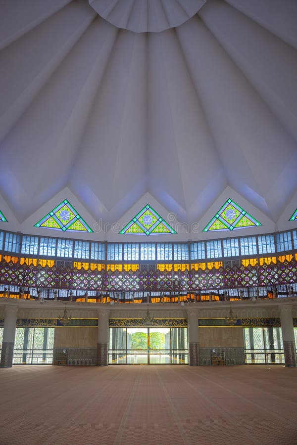 1,326 Grand Mosque Prayer Hall Stock Photos - Free & Royalty-Free Stock ...