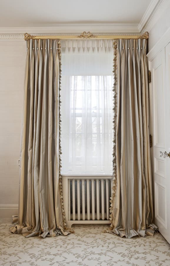 Interior Home: Drapery imagem de stock. Imagem de cortinas - 8877025