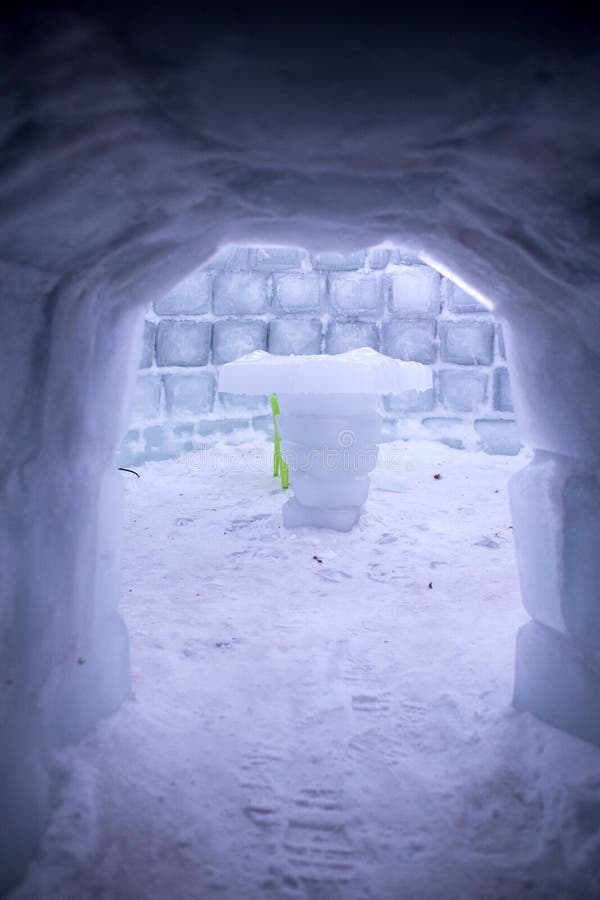 Interior of homemade igloo stock image. Image of frozen - 50187767