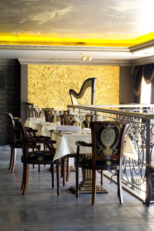 Interior Lujoso Del Restaurante Imagen de archivo - Imagen de cristal ...