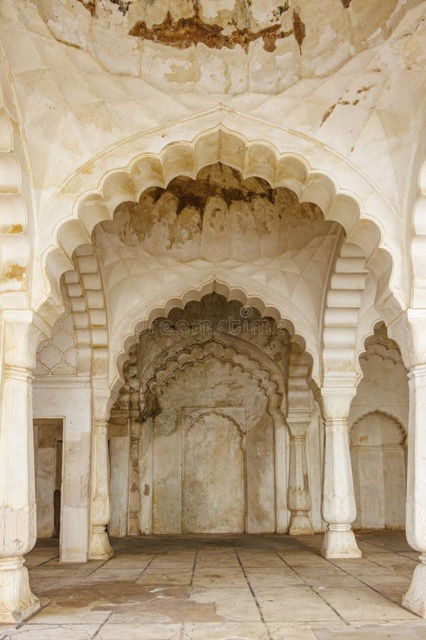 Interior of the Bibi Ka Maqbara - Baby Taj Mahal - in Aurangabad ...