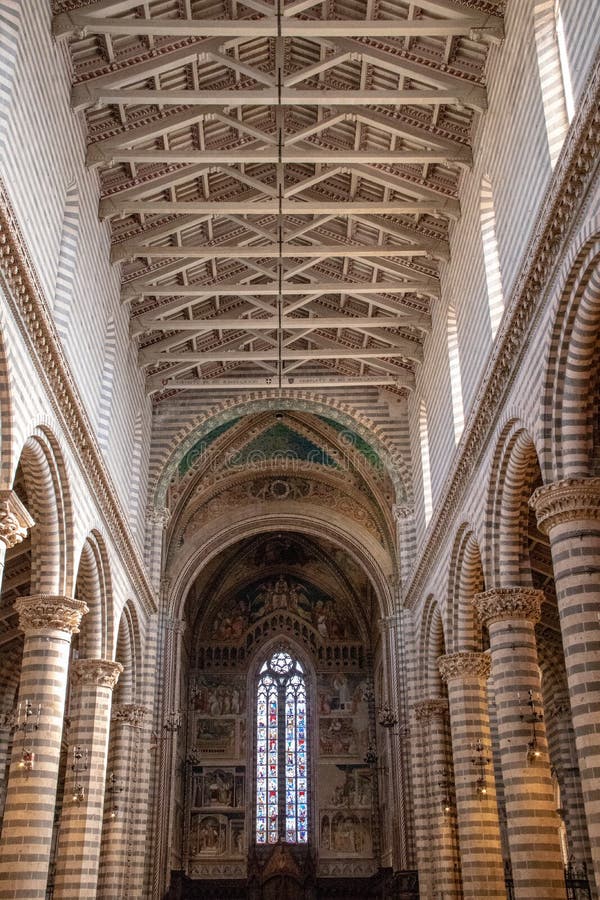 Interior of the Orvieto Cathedral Editorial Stock Image - Image of ...