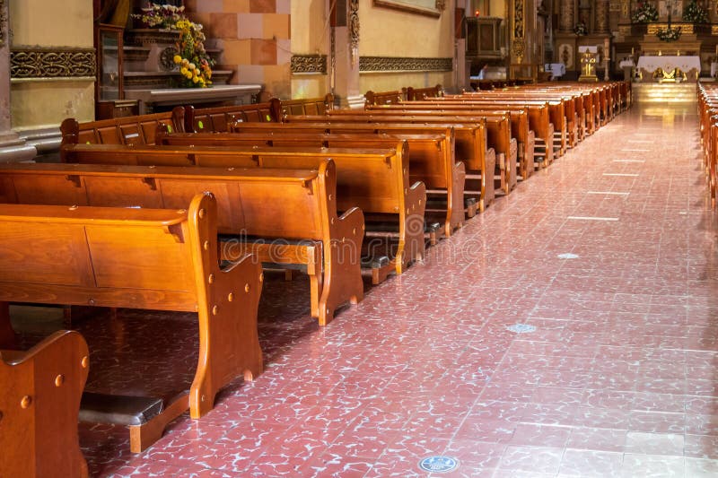 Interior Pews of the Catholic Church in Mexico Editorial Photo - Image ...