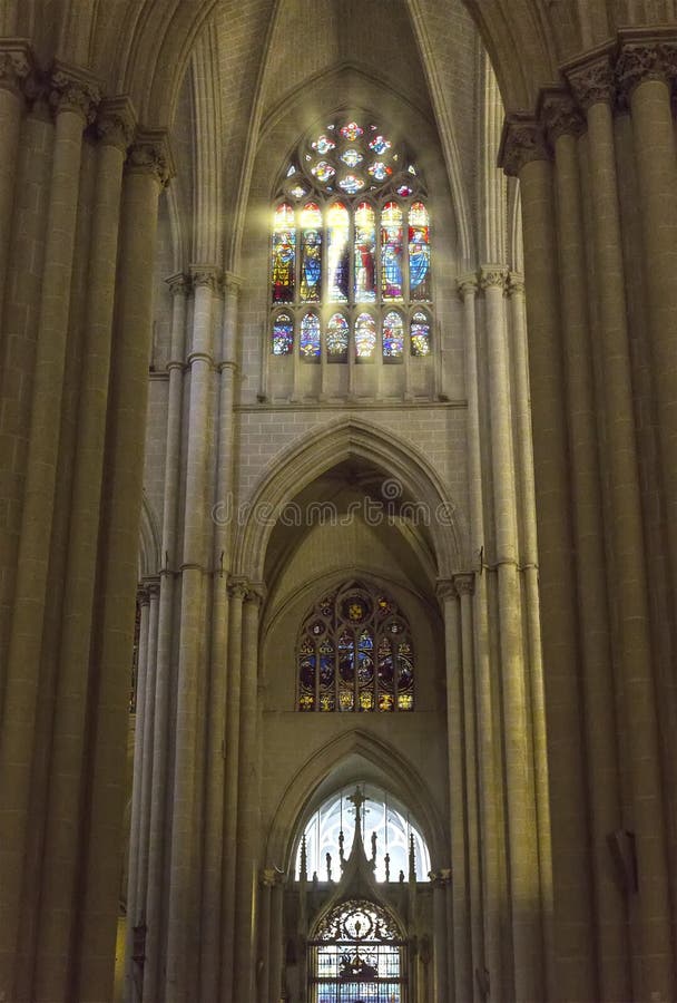 Interior of the Toledo Cathedral. Editorial Image - Image of ...