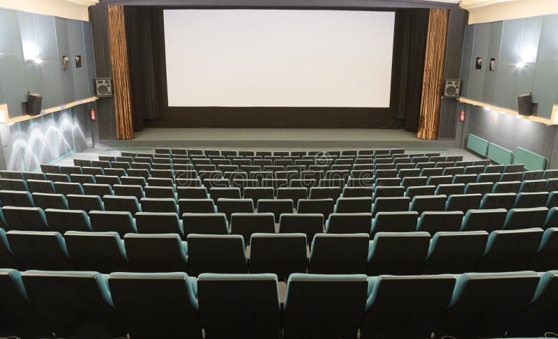 Cinema vazio imagem de stock. Imagem de interior, iluminado - 10529311