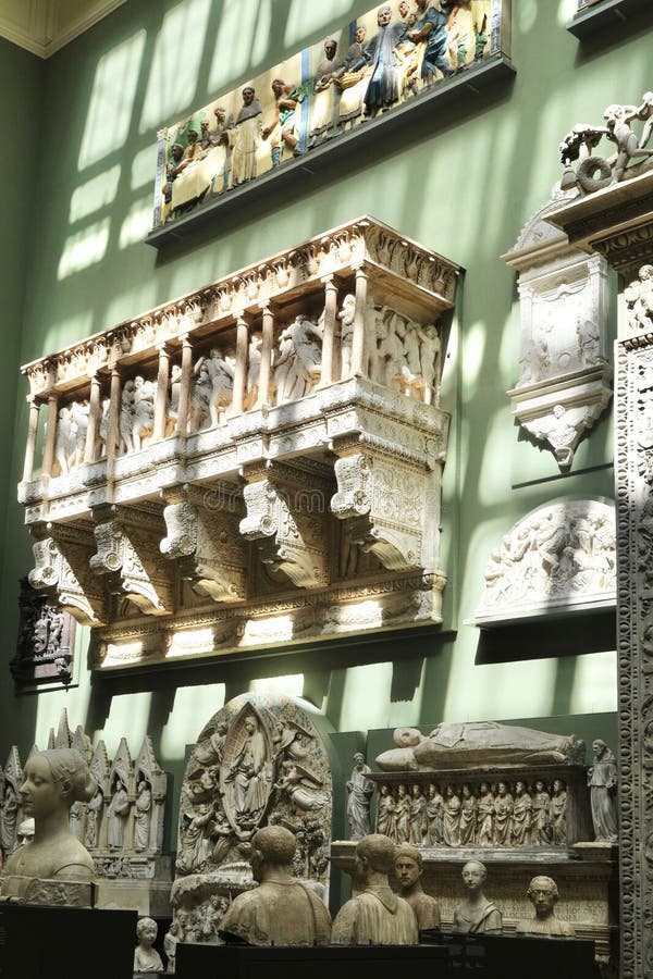 Interior of the Victoria and Albert Museum in London Editorial ...