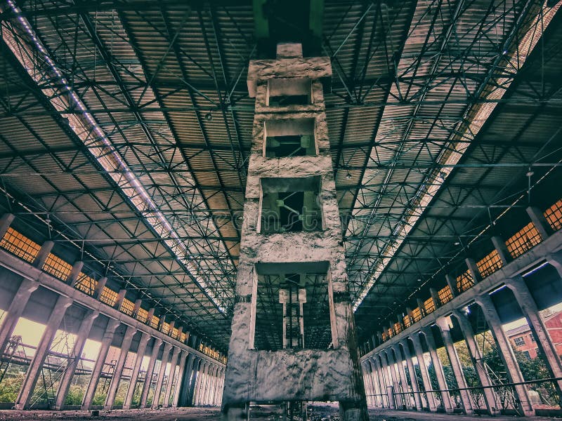 Abandoned old workshop stock photo. Image of lonely - 199721728