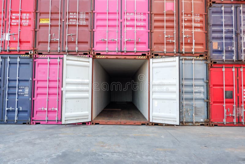 Interior View of the Container, Open the Door, Import and Export ...