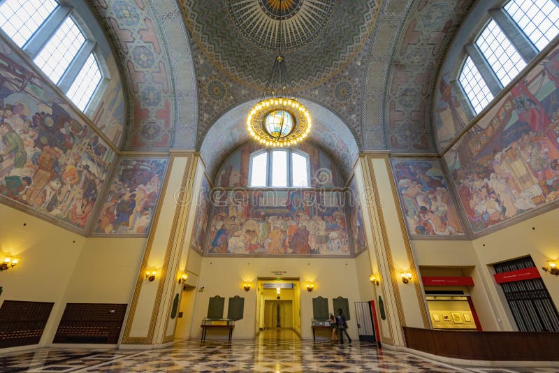 Interior View of the Los Angeles Public Library Editorial Image - Image ...