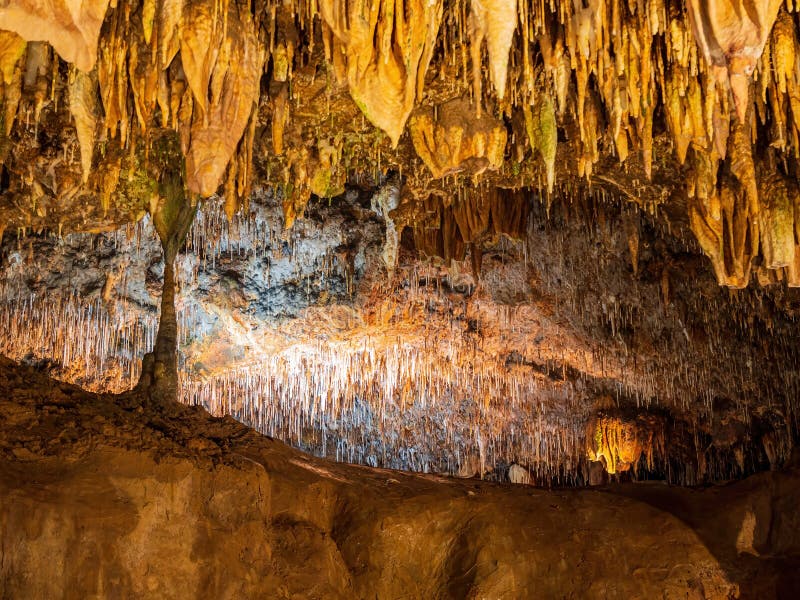 Interior View of the Meramec Caverns Stock Image - Image of rock ...