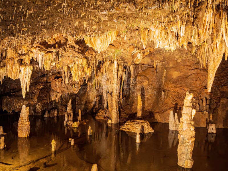 Interior View of the Meramec Caverns Stock Photo - Image of rock ...