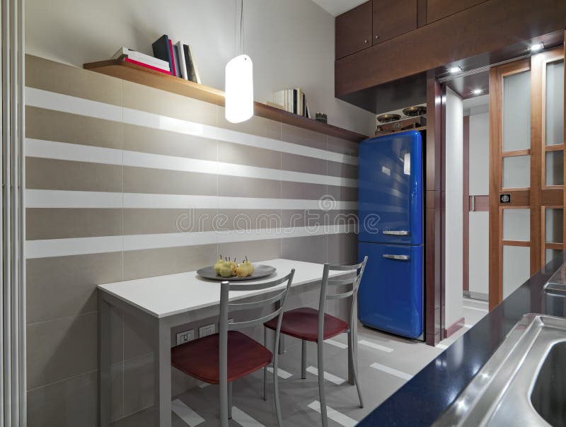 322 Ledge Table Stock Photos - Free & Royalty-Free Stock Photos from ...