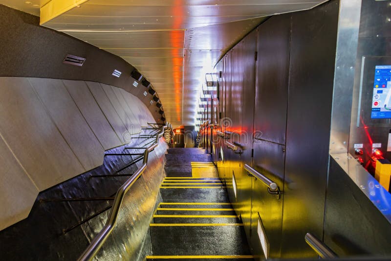 Interior View of the Overlook Bridge of the Gateway Arch Editorial ...
