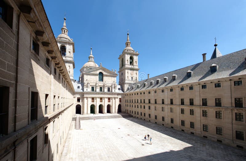 Interior Yard of El Escorial Editorial Image - Image of outdoors ...