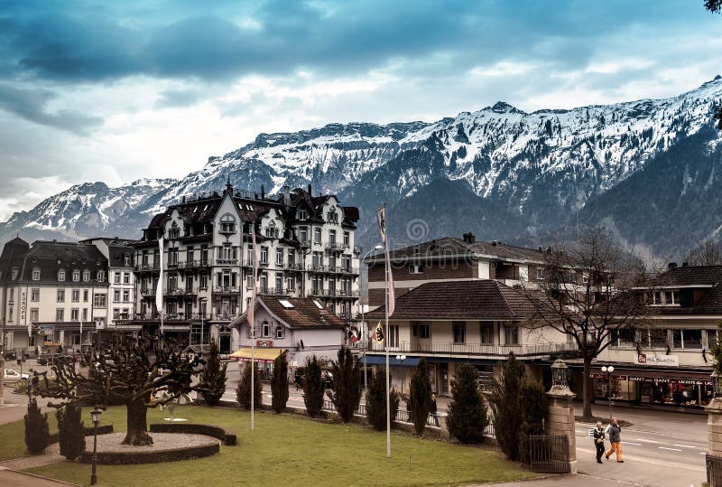 Interlaken, Suiza foto de archivo editorial. Imagen de caballo - 53687663