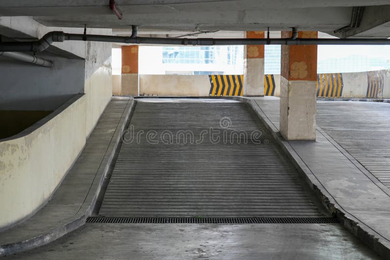 121 Basement Parking Ramp Structure Stock Photos - Free & Royalty-Free ...