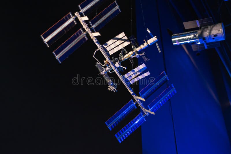 International Space Station Model Integrated Truss Structure, Servicing ...