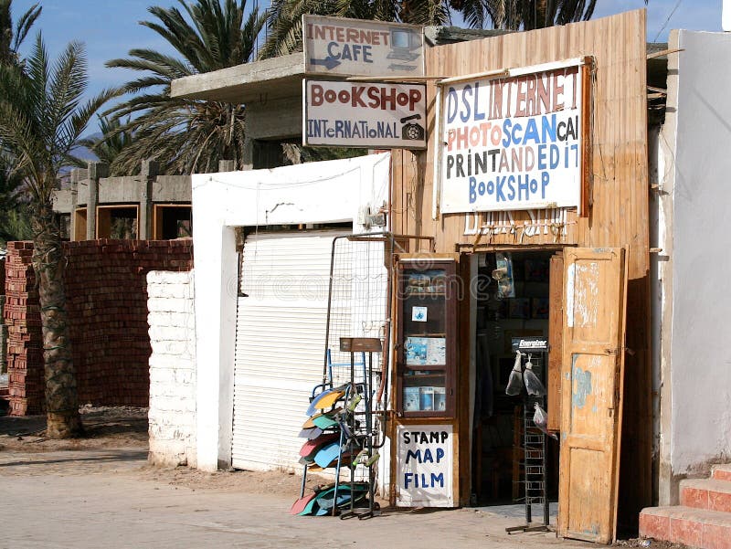 Internet cafe editorial photography. Image of ramshackle - 18011077