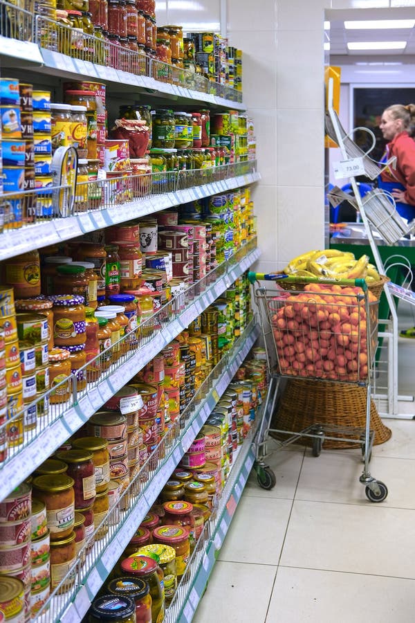 Interno di un supermercato immagine stock editoriale. Immagine di ...