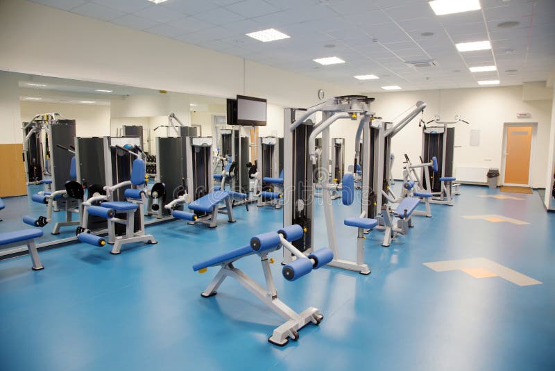 Interno Di Una Palestra Moderna Immagine Stock - Immagine di energia ...
