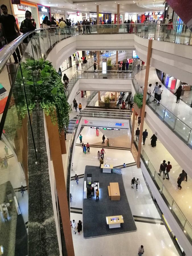 Interrior of Phoenix Mall Pune Editorial Photo - Image of pune ...