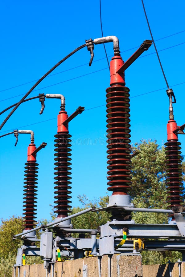Trasformatore Corrente Ad Alta Tensione Fotografia Stock - Immagine di ...
