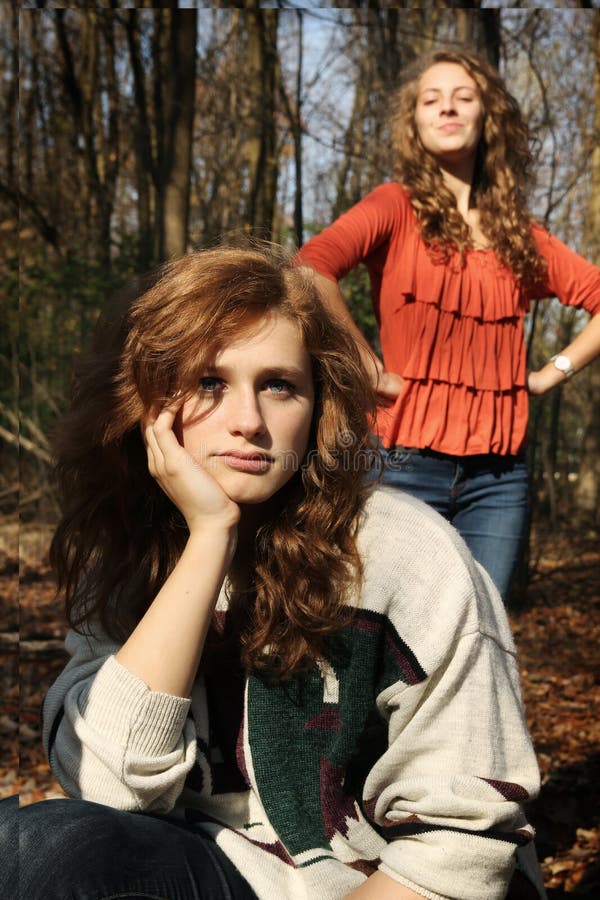 Intimider image stock. Image du amitié, victime, beau - 27767047