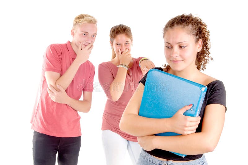 La Bande Cruelle Intimide La Fille Photo stock - Image du enfoncé ...