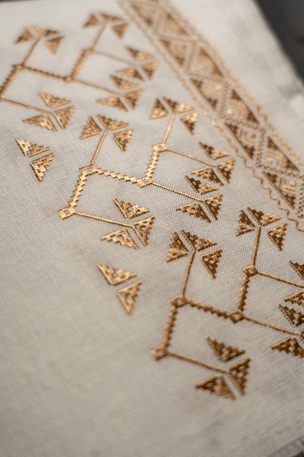 Geometric Embroidery Patterns Blackwork Geometric Circles Embroidery