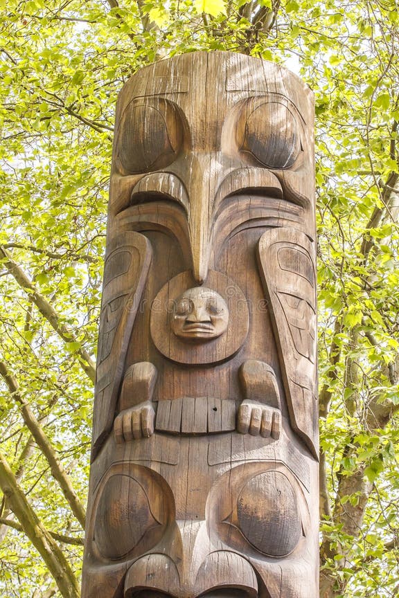 Inuit Totem in Seattle Park Stock Photo - Image of seattle, wood: 27097088