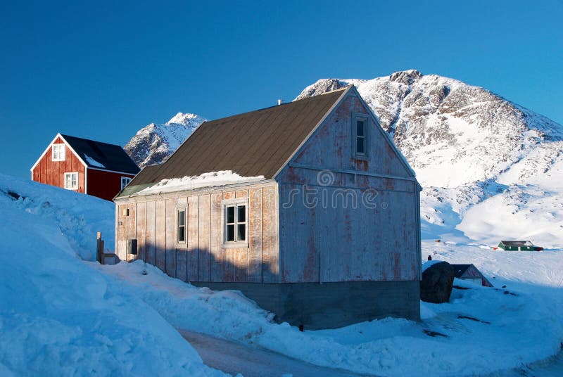 Inuit hut stock photo. Image of rent, covered, holiday - 4839214